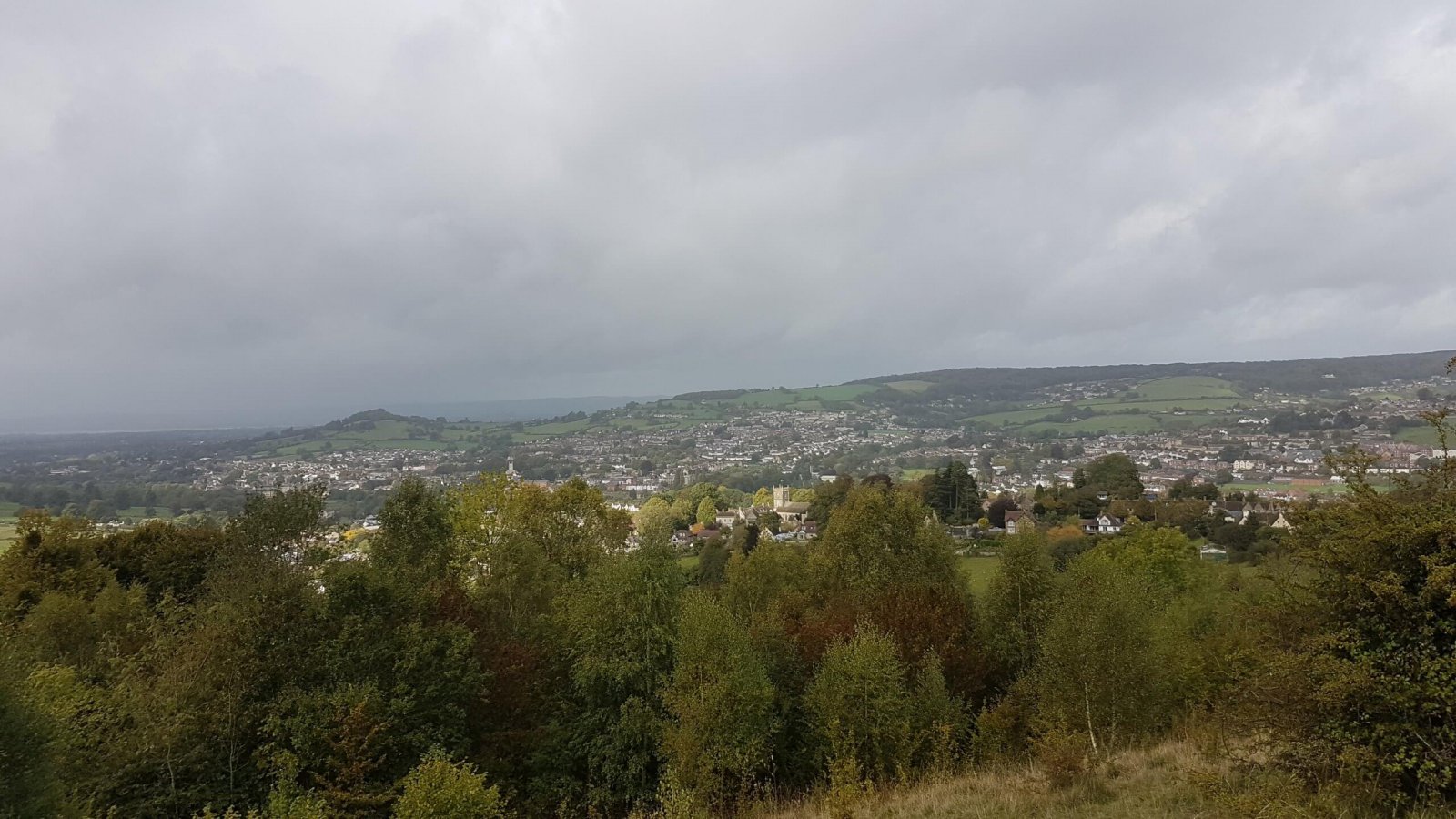 Rodborough Common Walks, The Fort & Pubs in the Village