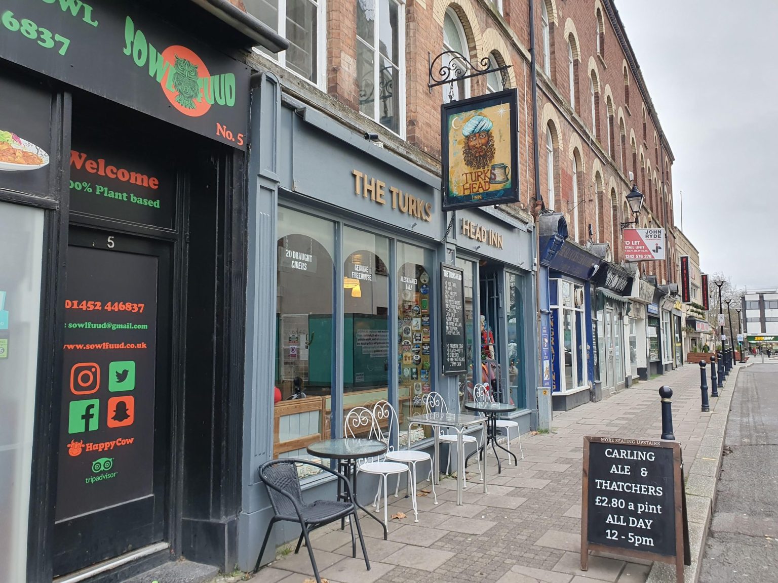 Best Pubs & Bars in Gloucester: City Centre & Docks